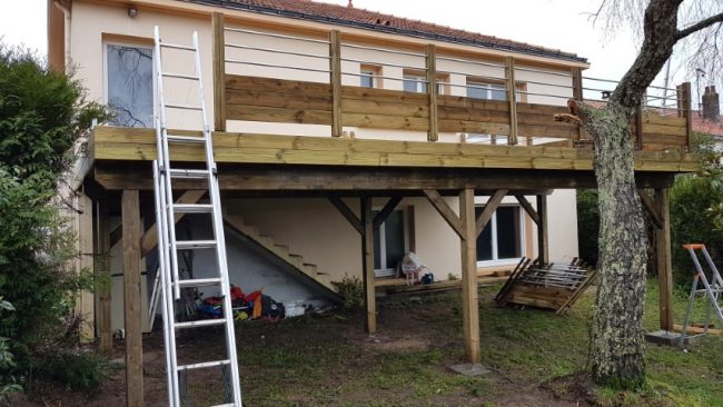 Terrasse sur pilotis : bien plus qu'une terrasse | Tendance Bardage ...